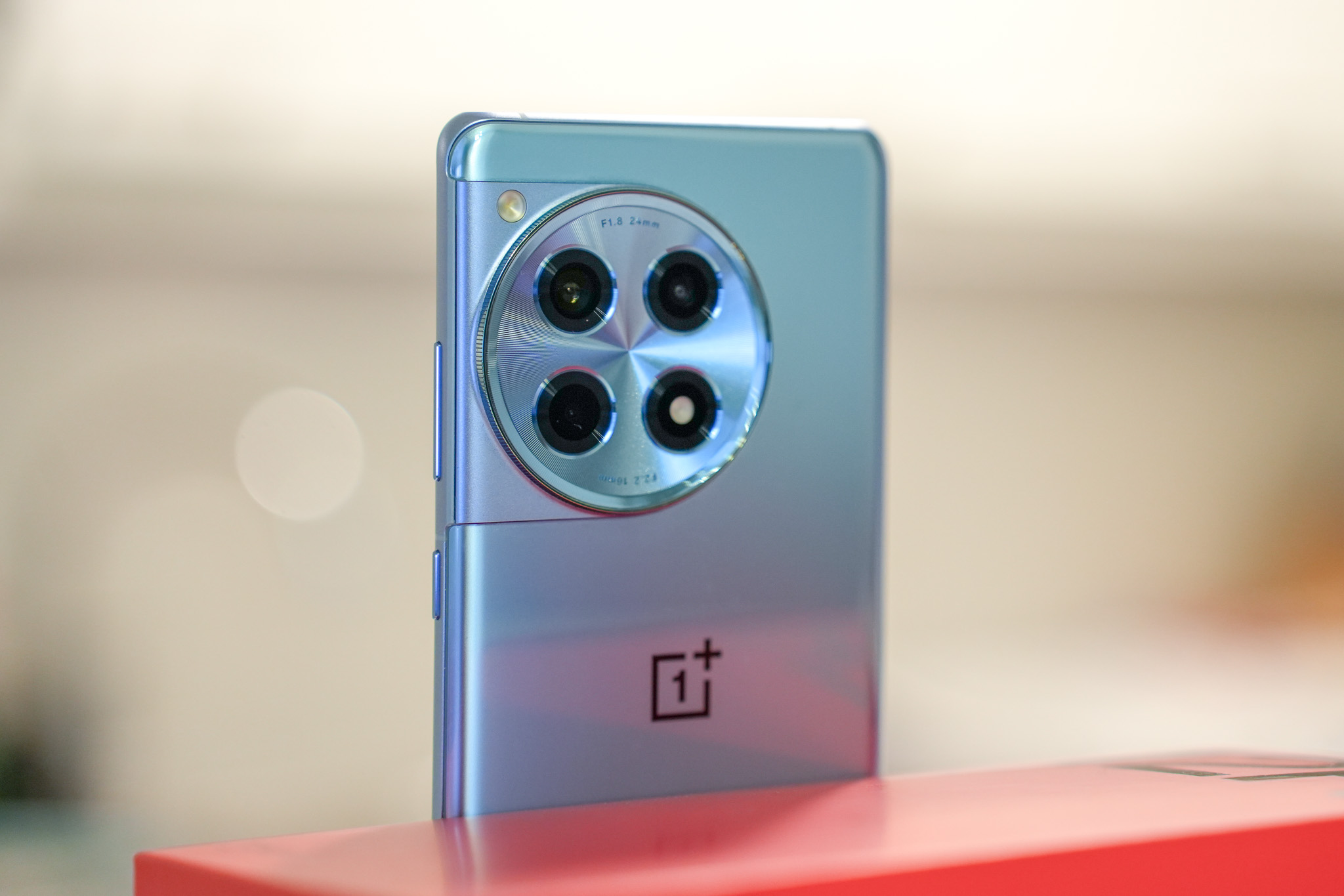 Arvostelussa OnePlus 12R – Erittäin kyvykäs monessa asiassa