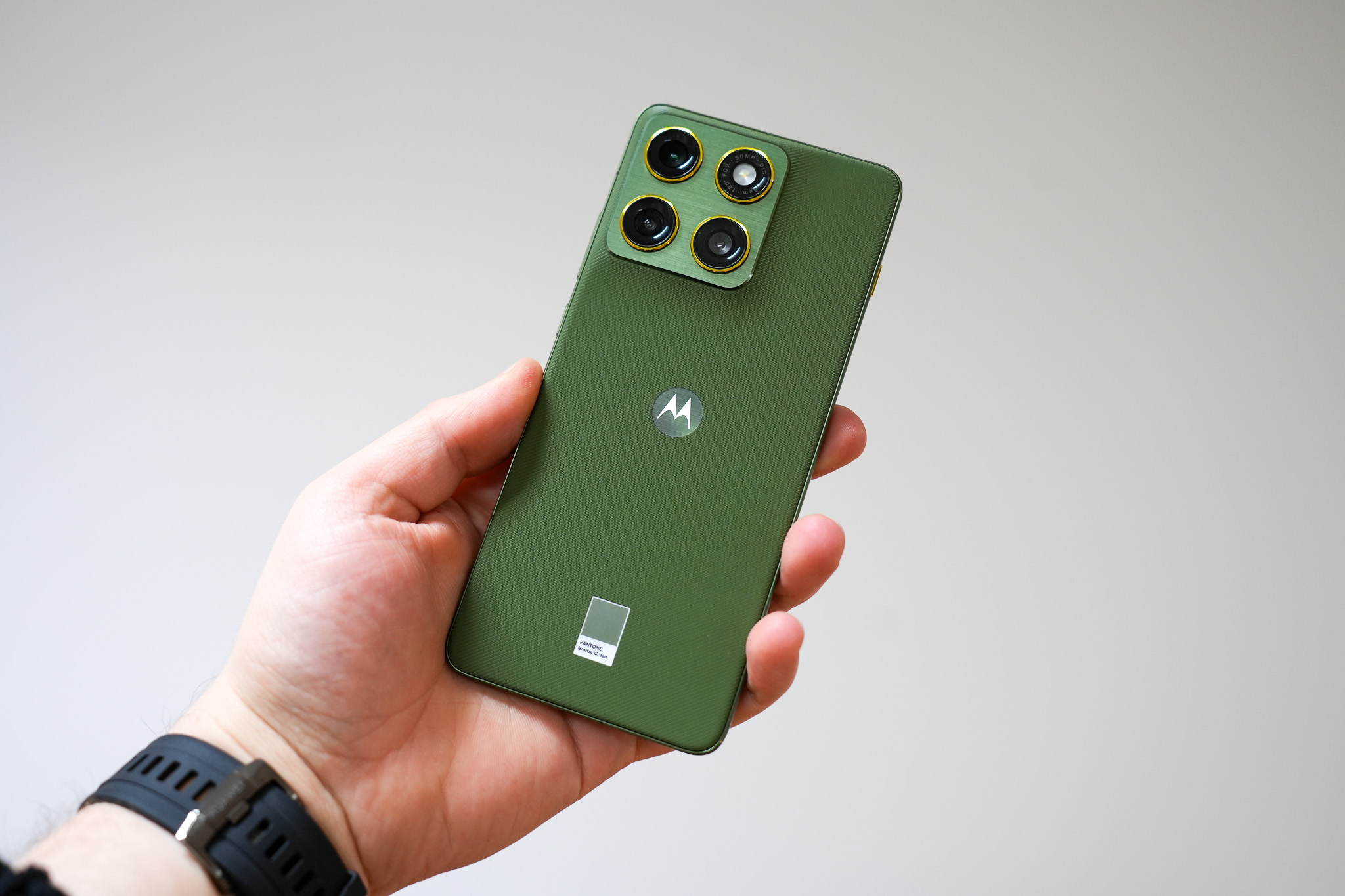 Motorola Edge 70 Ultra paljastui - saamassa Snapdragon 8 -sarjan ...